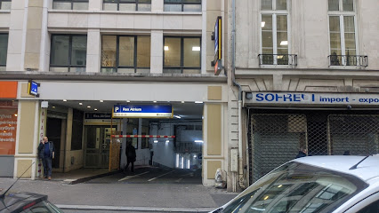 The 16 Best Electronic Stores in Paris, France | MyBestParis