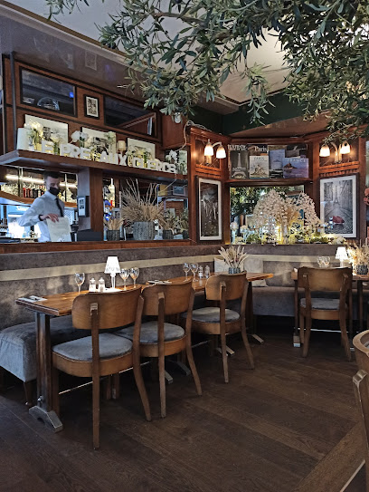 The 22 Best Authentic French Restaurants in Paris | MyBestParis